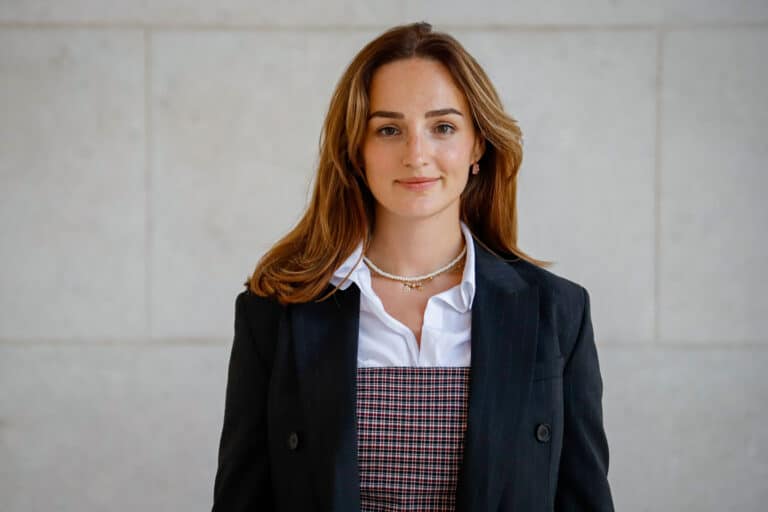 Besiana Kajtazi - Advatera